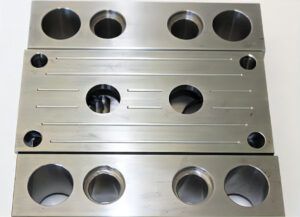 モールドベースの材質 | 技術コラム| 特注モールドベース受託センター.com